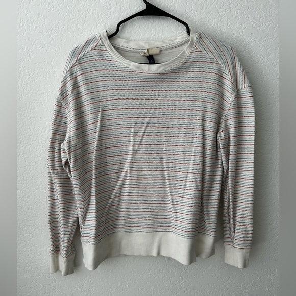 Universal Thread | Tops | Universal Thread Sweatshirt | Poshmark